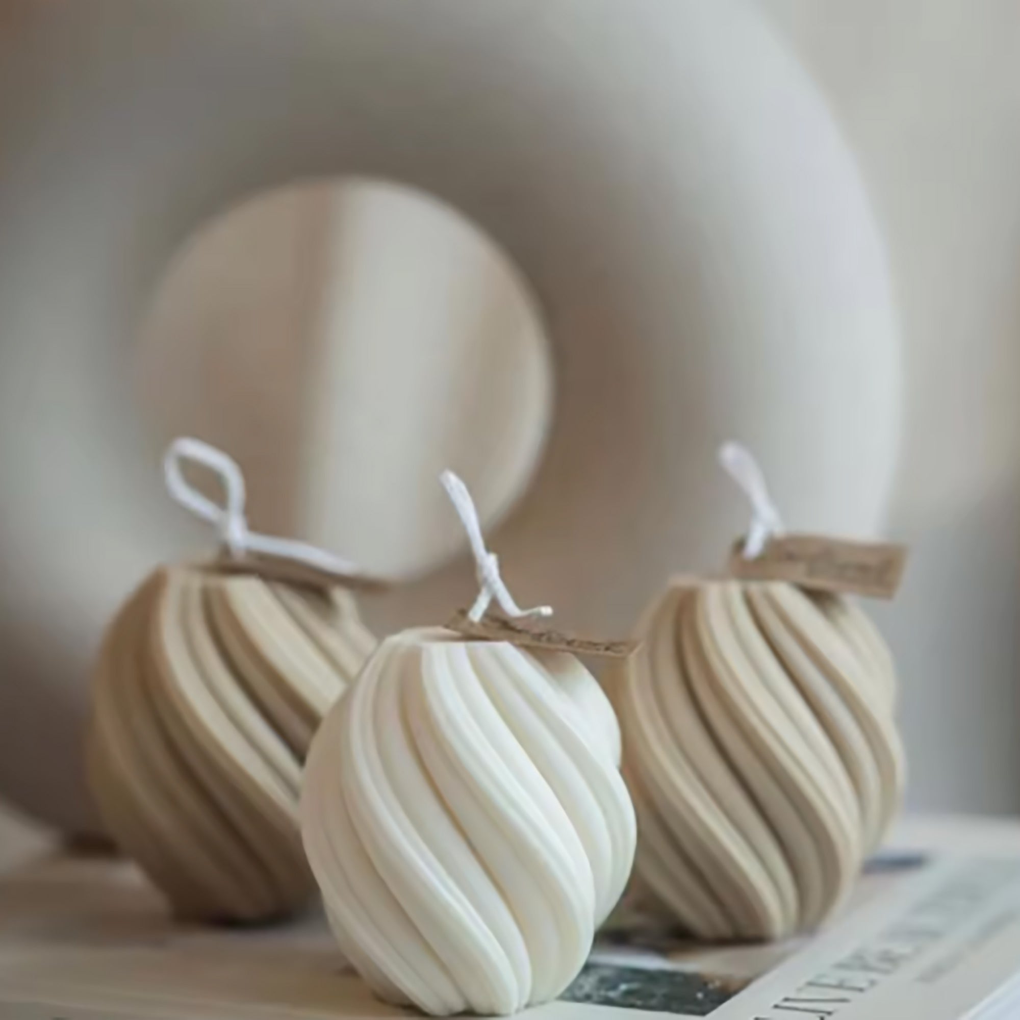 Swirl Candle-Beige-Sea Salt & Caramel – Escape to Paradise